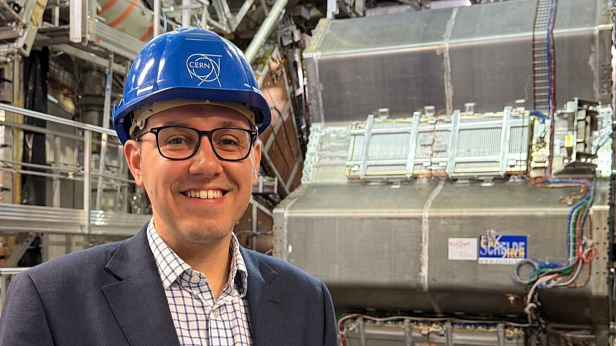 Tom Gordon visits CERN supercollider in Switzerland as part of ...